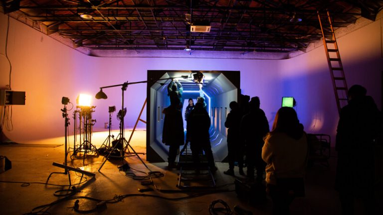 Best Wall Colors for a Photography or Video Studio (With Examples ...